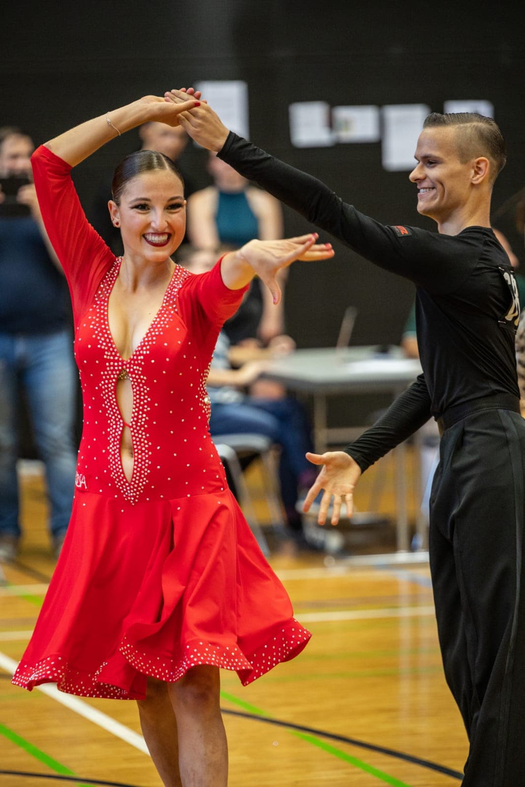 Tanzsport: Neue Lateingruppe - TSG 1862 Weinheim e.V.